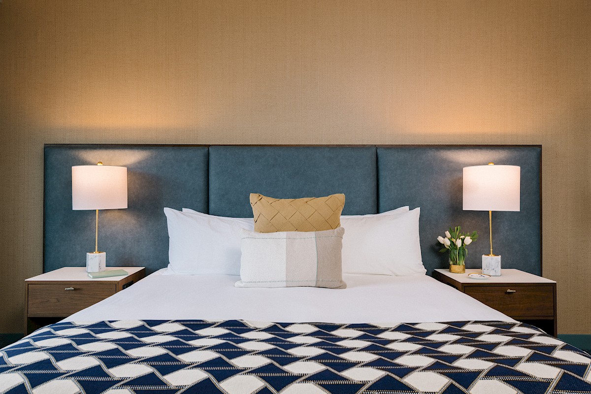 Wheelchair Accessible Rooms In Fort Wayne | The Bradley Hotel
